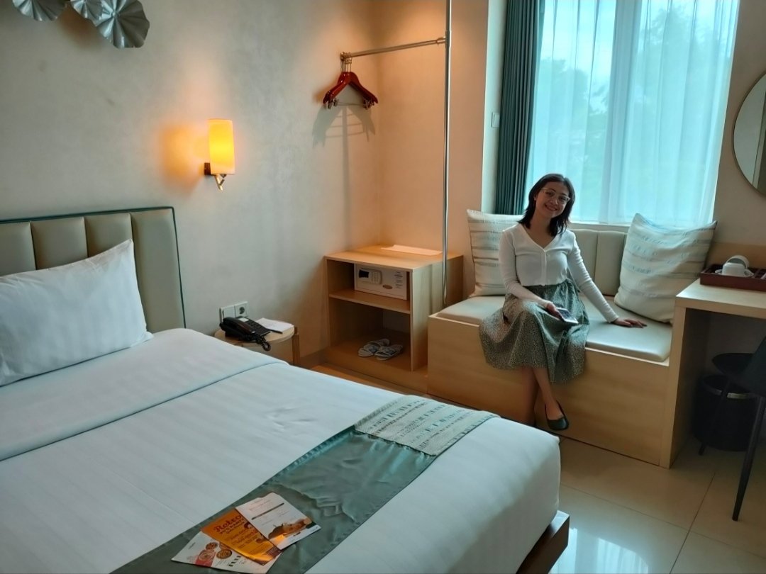 malang-post.com - Sambut Tahun Baru, Hotel Solaris Hadirkan Suasana Retro