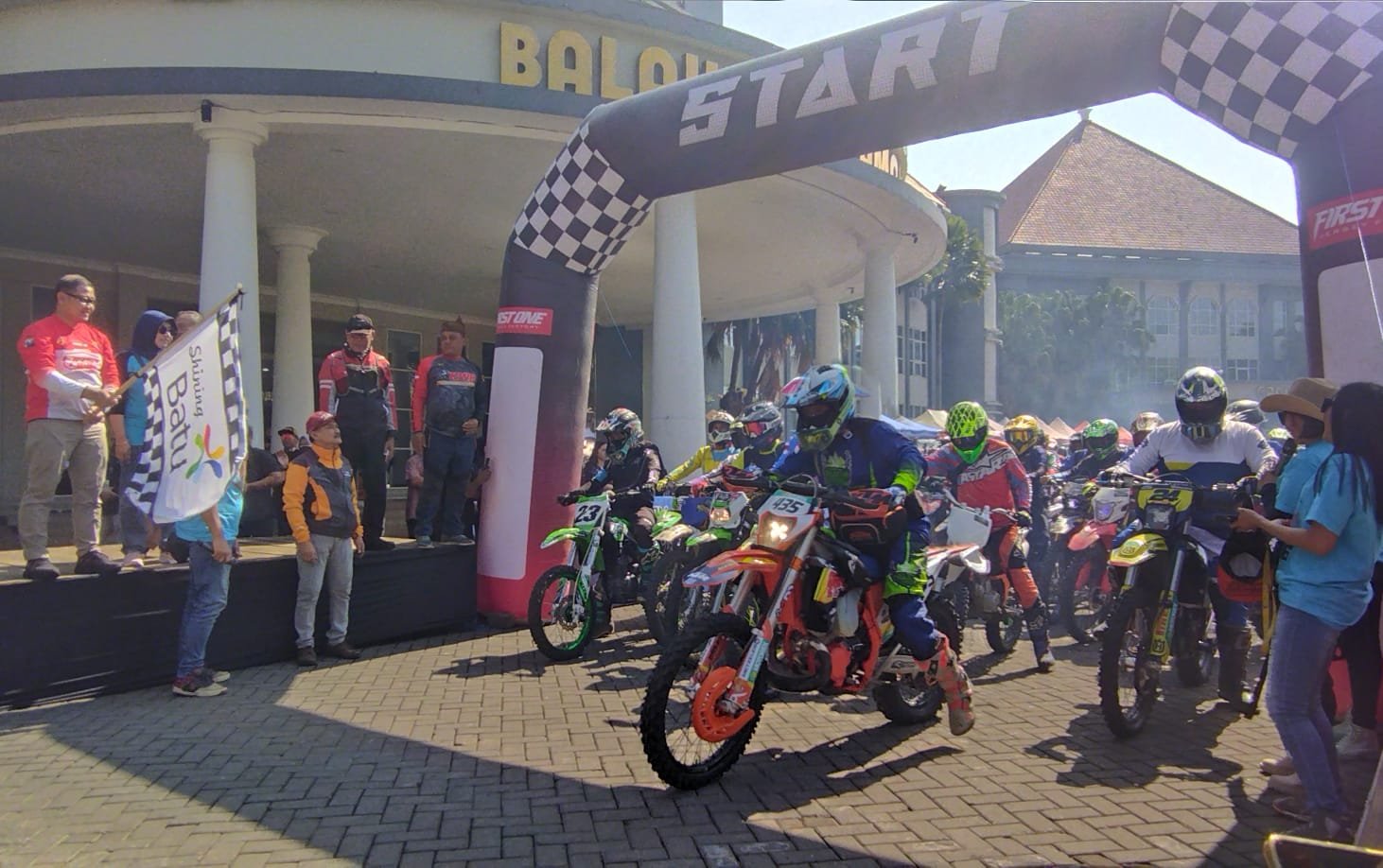 malang-post.com - Lahap Rute Sepanjang 65 Km, KWB Nusantara Adventure 6 ...