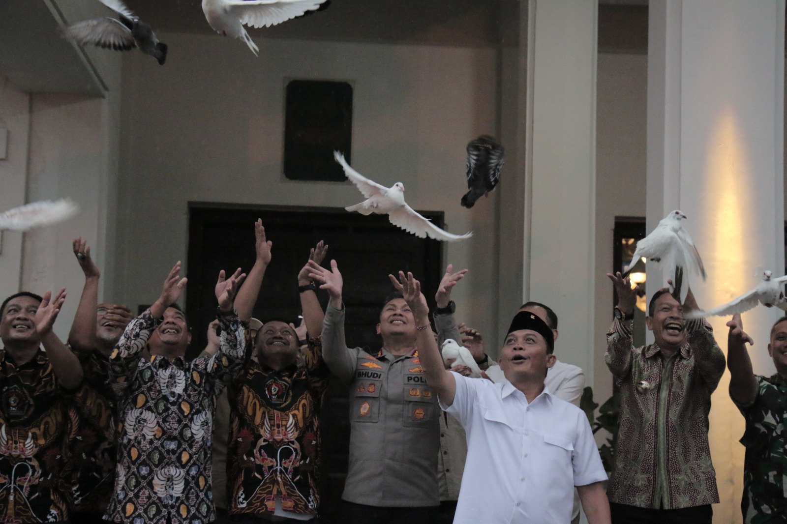 malang-post.com - Peringati HPN 2024, PWI Malang Raya Beri Penghargaan ... malang-post.com - Peringati HPN 2024, PWI Malang Raya Beri Penghargaan ...