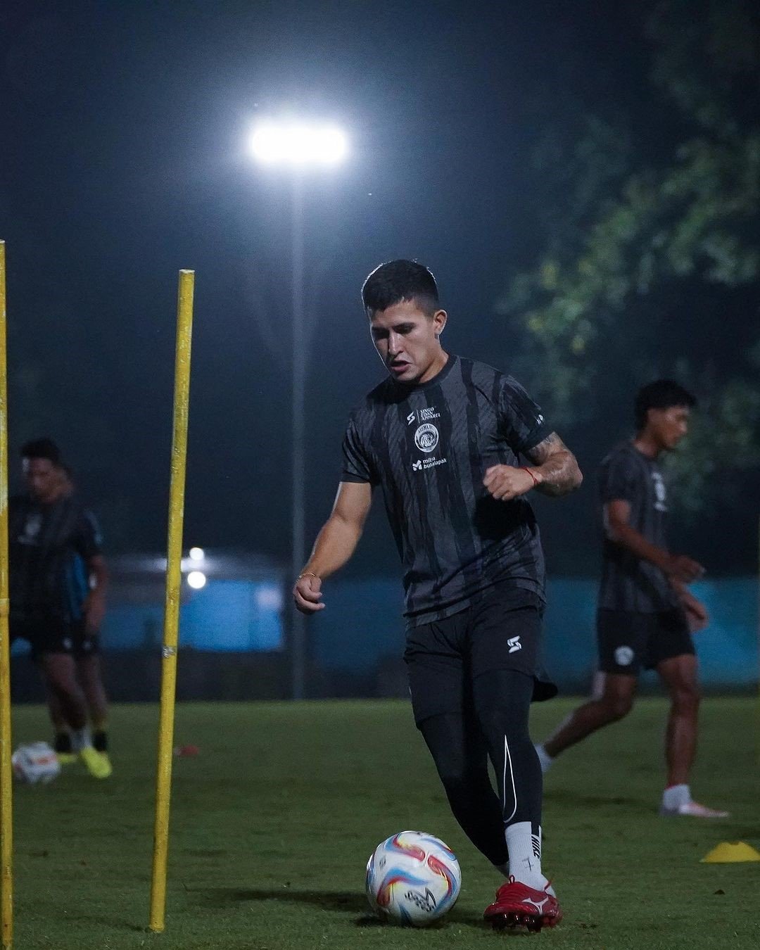 malang-post.com - Tetap Konsentrasi, Arema FC Pilih Cuekin Rumor Pindah ... malang-post.com - Tetap Konsentrasi, Arema FC Pilih Cuekin Rumor Pindah ...