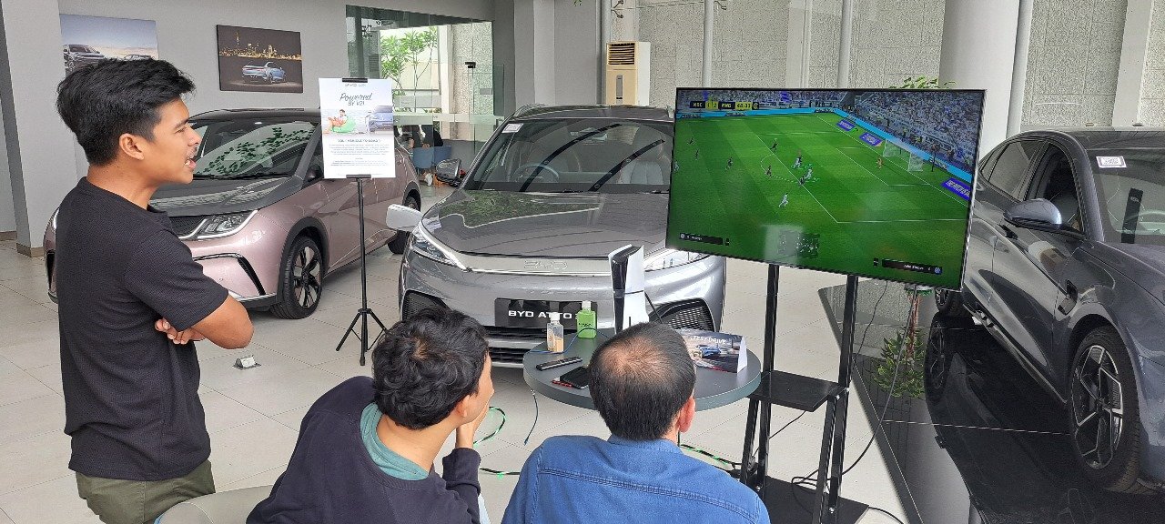 malang-post.com - Dengan V2L Jadikan BYD Super Mobile Power Bank