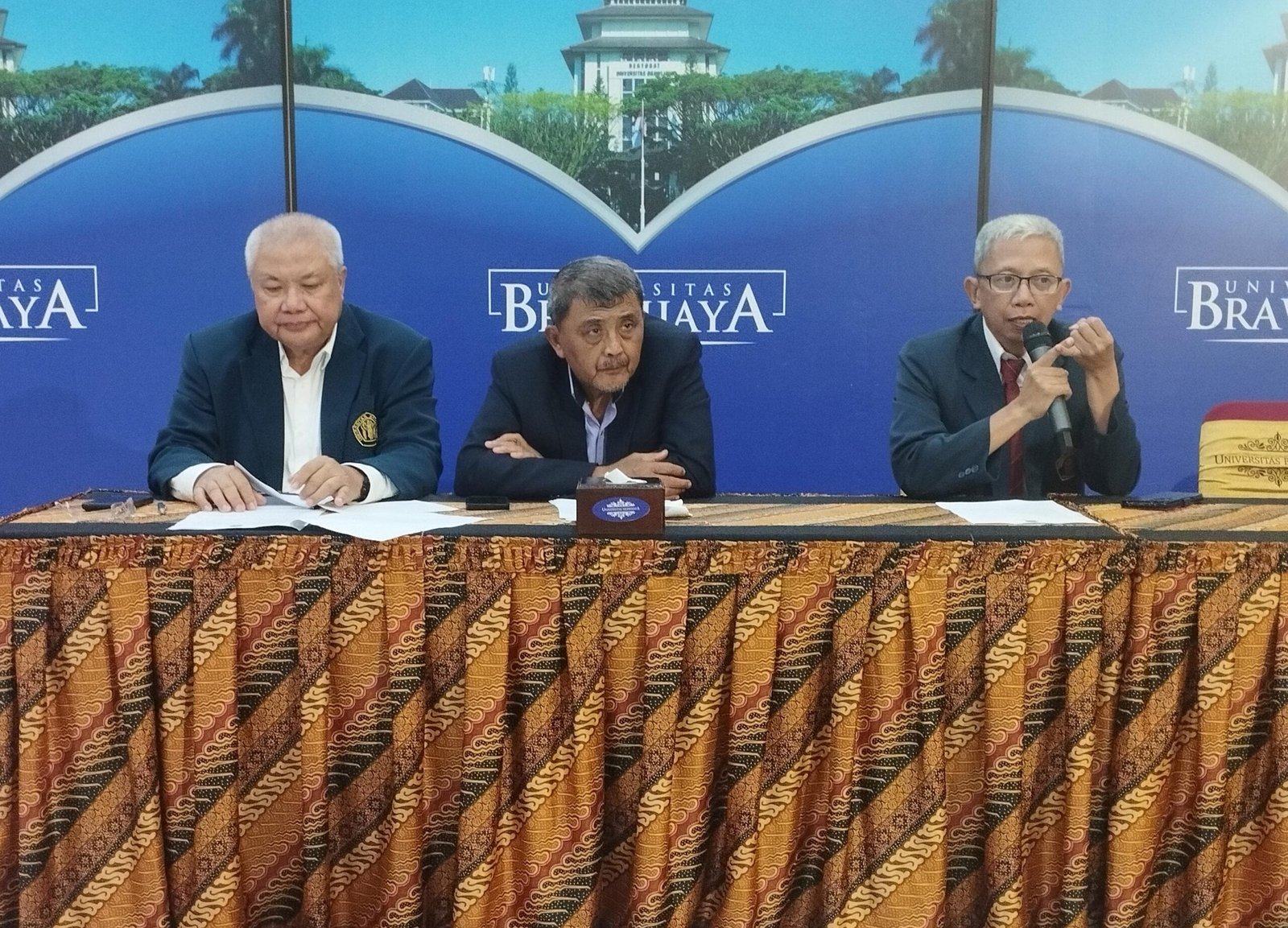 malang-post.com - UB Kukuhkan Tujuh Profesor: Ciptakan UBNet_v3, WISE ...