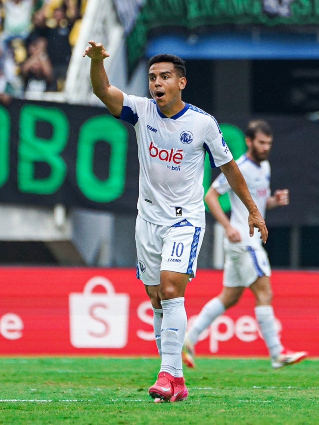 malang-post.com - Arema Gagal Pecah Rekor Gara-gara Mental Bermasalah