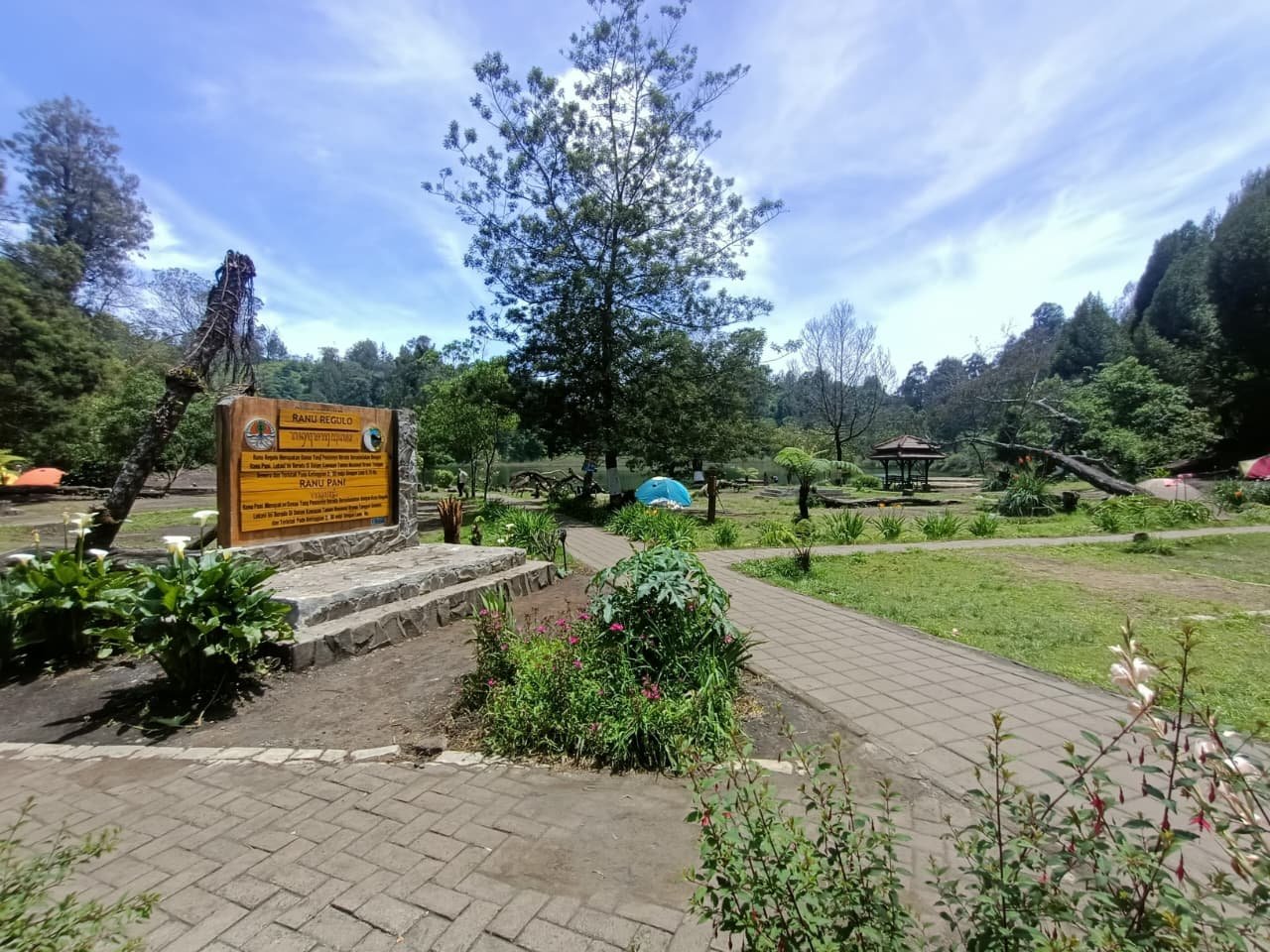 malang-post.com - Ranu Regulo Tetap Buka: Jalur Pendakian Semeru Tutup ...